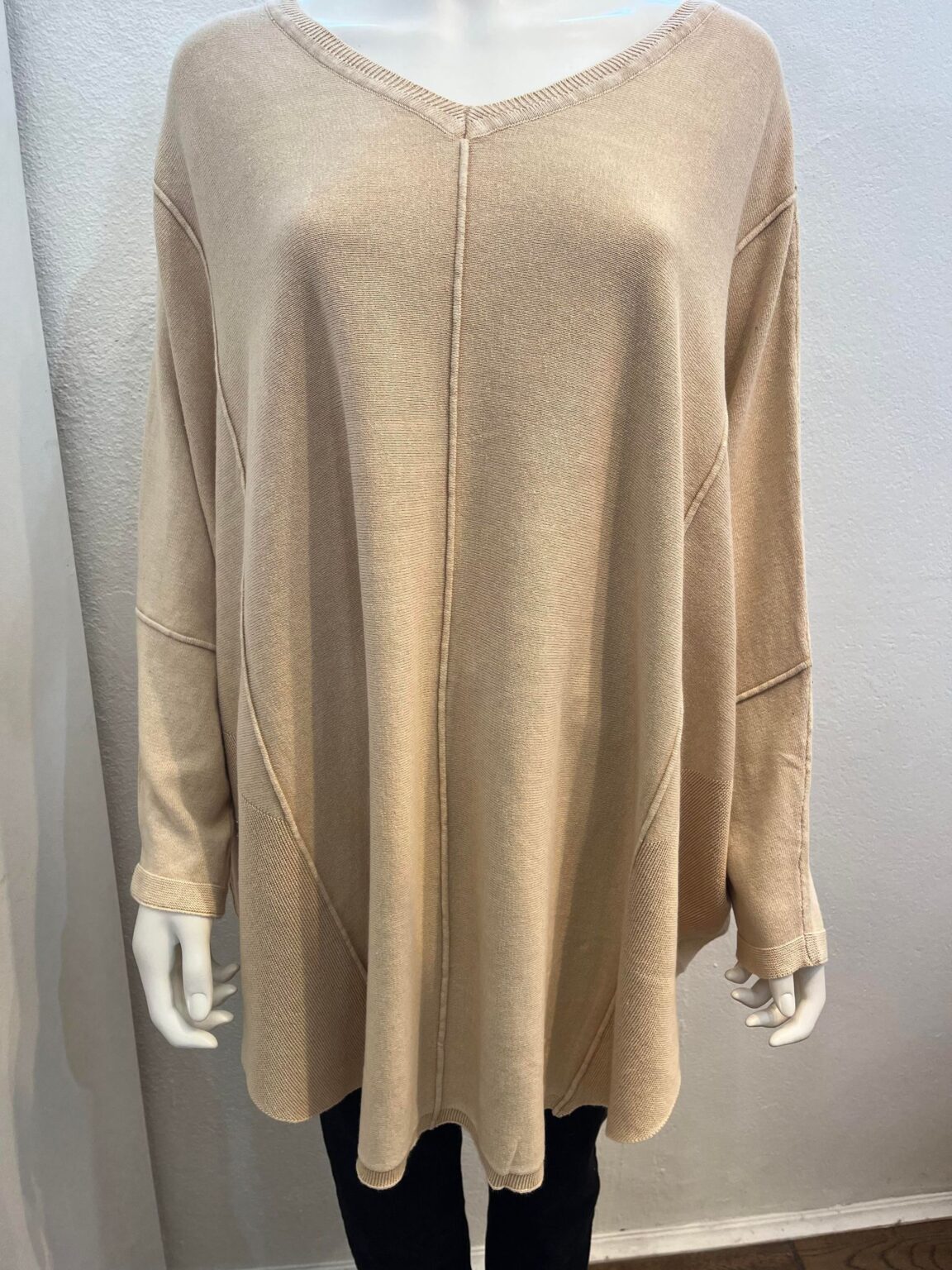 Sarah Tempest – V Neck Jumper- Beige – Elspeth Mills Clothing
